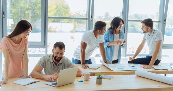 Mengenal Apa Itu API (Application Programming Interfaces) : Definisi ...