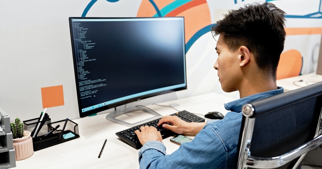 Bahasa Pemrograman SQL: Cara Kerja dan Manfaat - IDCloudHost