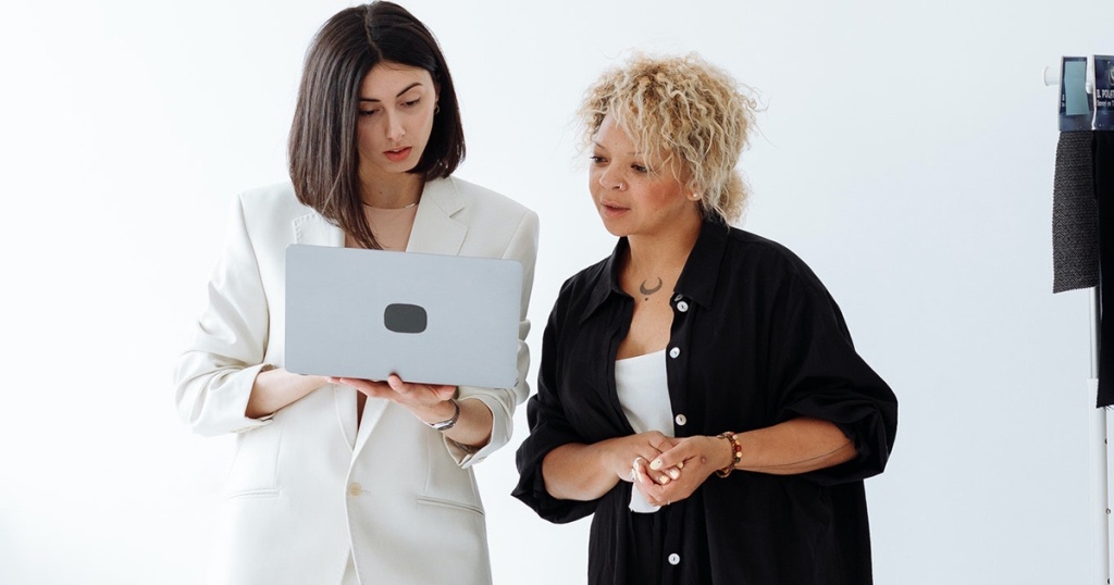 7 Ide Untuk Membangun Web Design yang Modern 2022 - IDCloudHost