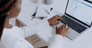 Apa Itu JavaScript? Fungsi, Kelebihan dan Kekurangannya - IDCloudHost