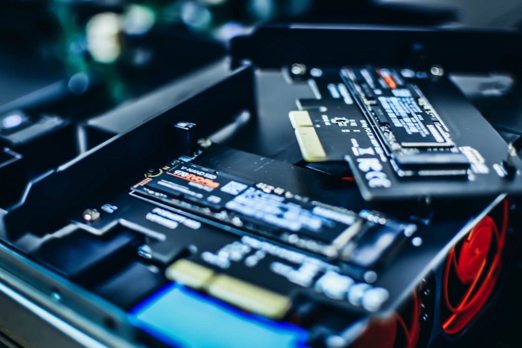 Apa Itu NVMe? Pengertian dan Cara Kerjanya - IDCloudHost