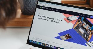 Apa Itu BMP? Kegunaan dan Keunggulannya - IDCloudHost